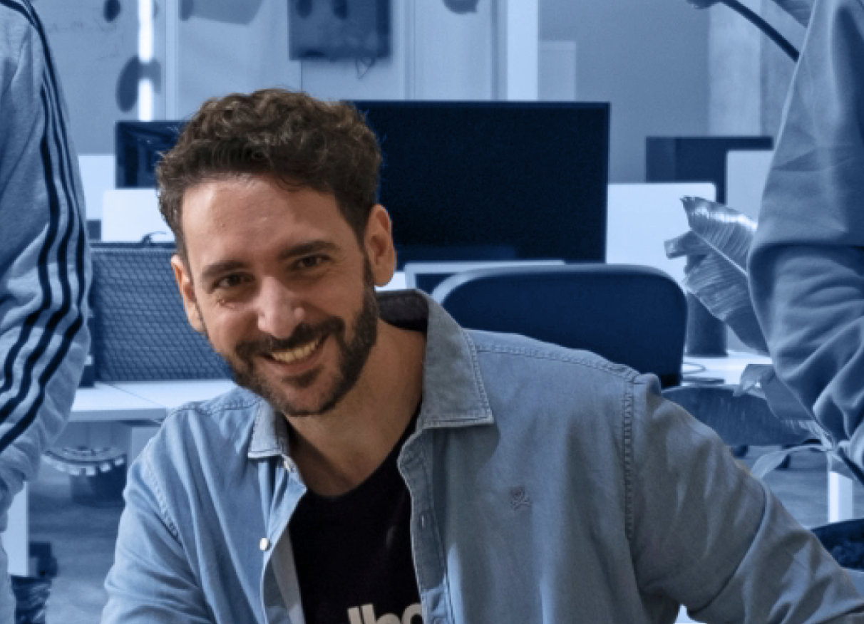 Fer Guirao | Founder & Product @ Landbot